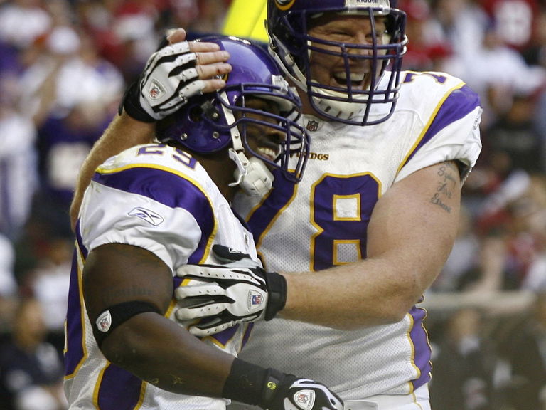 Former Vikings C Matt Birk sheds weight, seeking modelling career ...