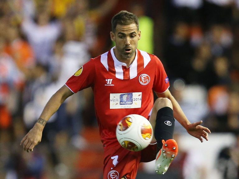 VIDEO: Sevilla player nonchalantly relieves himself during match ...