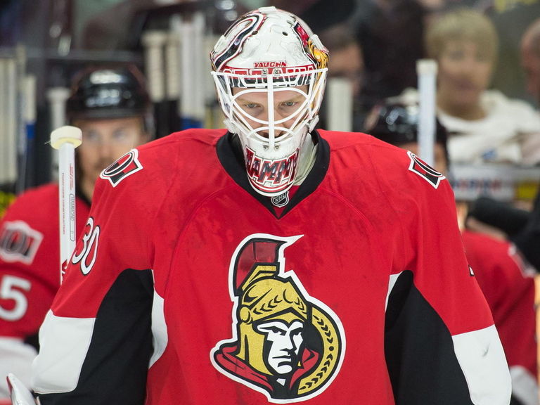 Senators want fans to stop throwing burgers on the ice | theScore.com