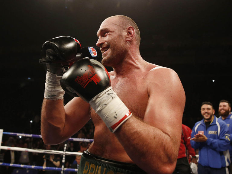 Bellator president talking with boxer Tyson Fury's manager | theScore.com