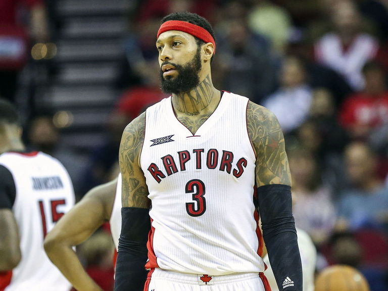 PHOTO: Raptors' James Johnson gets his Dennis Rodman on, dyes hair red ...