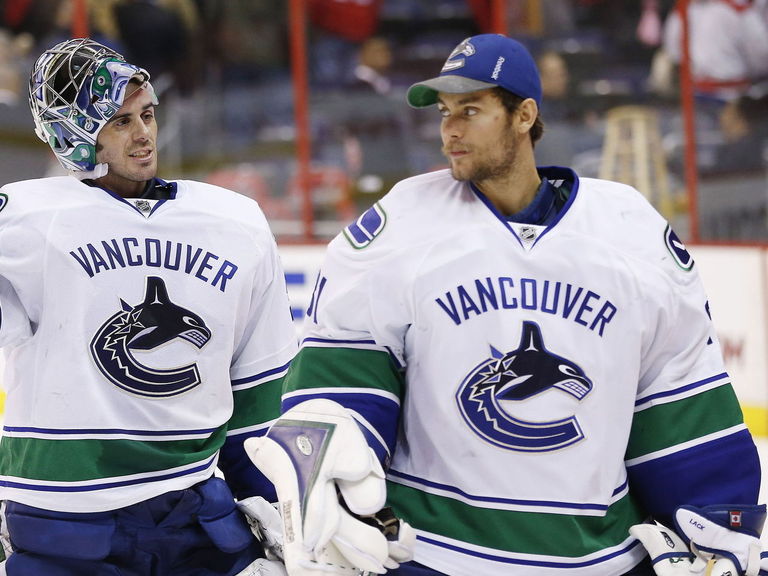 Canucks GM will trade Lack if team decides he's not part of long-term ...