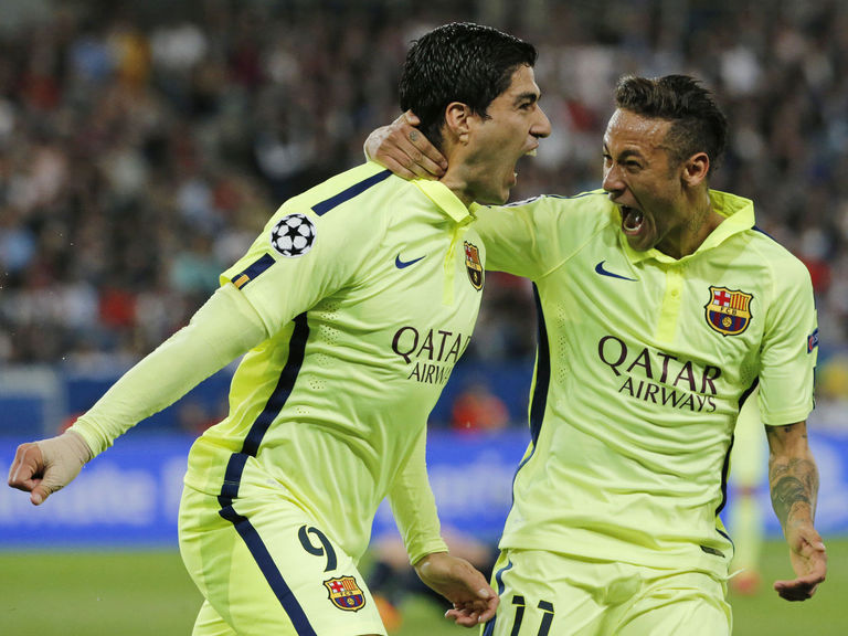 Luis Suarez's brace leaves PSG in ruins, Barcelona with one foot in ...