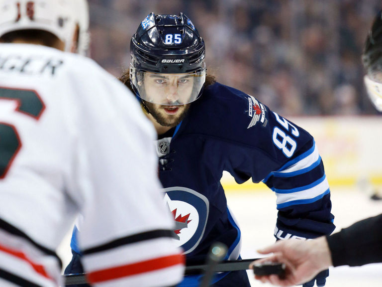 Jets' Mathieu Perreault in lineup for Game 2 vs. Ducks | theScore.com