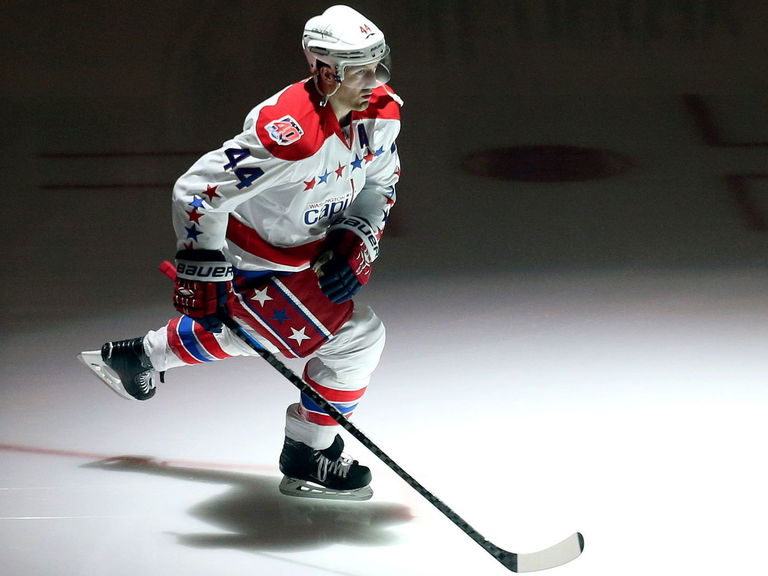 VIDEO: Capitals' Orpik takes skate to face | theScore.com