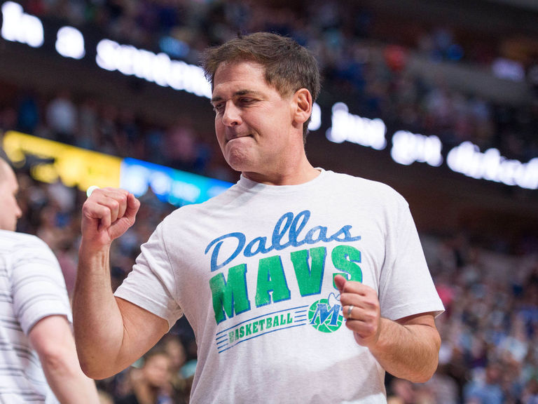 PHOTO: Mavs selling socks depicting Mark Cuban at a urinal | theScore.com