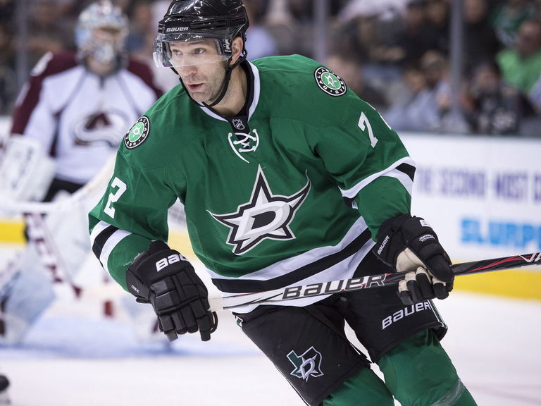 Erik Cole to sit out Stars' 1st game after being late for practice ...