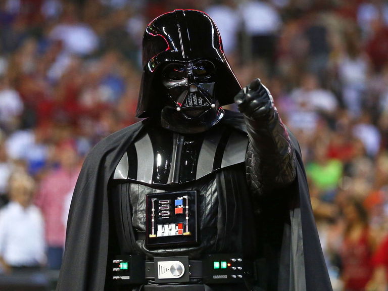PHOTOS: NFL teams tweet about Star Wars; prove they're hip, also with ...
