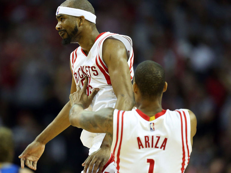 VIDEO: Corey Brewer takes diving to new heights | theScore.com