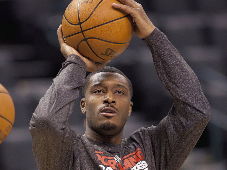 Ex-NBAer Craig Smith says he was swindled out of millions, left with ...