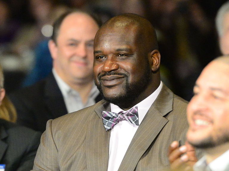 Shaq loves donuts so much, he now owns a Krispy Kreme location ...