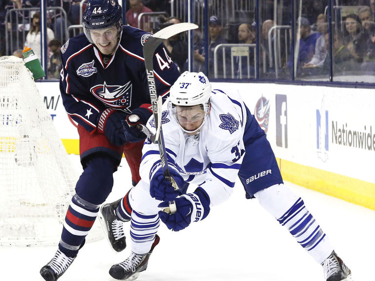 Report: Blue Jackets nearing 2-way deal with Justin Falk | theScore.com