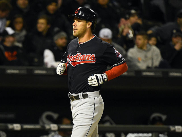 Angels strengthen outfield with trades for Murphy, DeJesus
