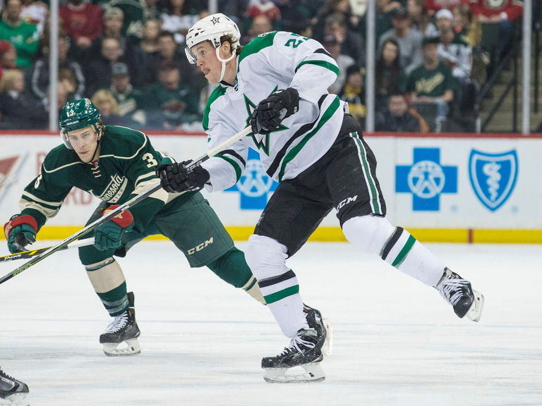 Stars' Ritchie out 3-4 months after wrist surgery | theScore.com