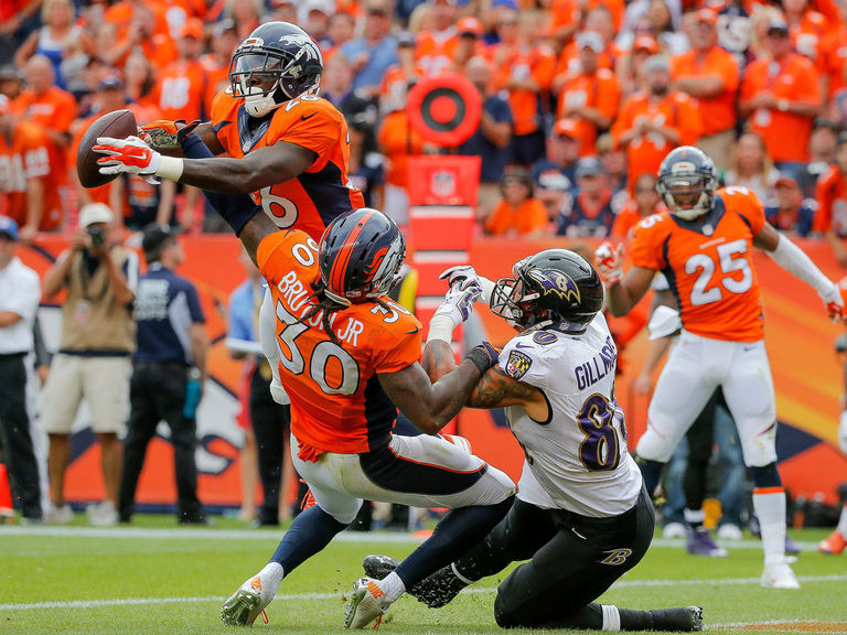 VIDEO: Broncos seal it with end-zone interception | theScore.com