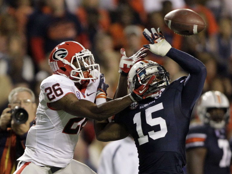 Auburn's Josh Holsey out for season after tearing ACL | theScore.com