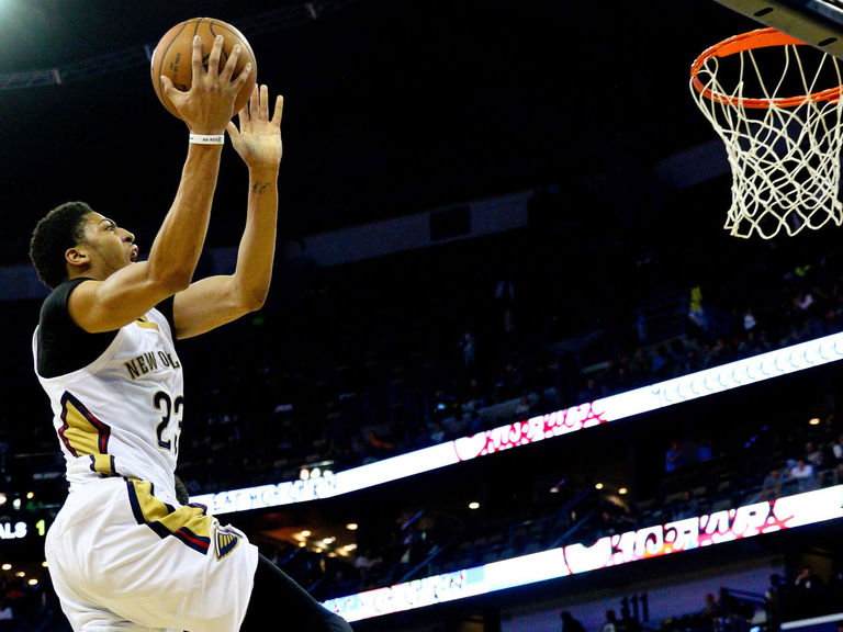 VIDEO: Anthony Davis 'dunks the sun' | theScore.com
