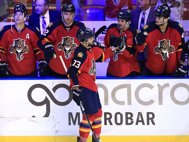 Panthers chase Mason with 4 goals in under 7 minutes | theScore.com