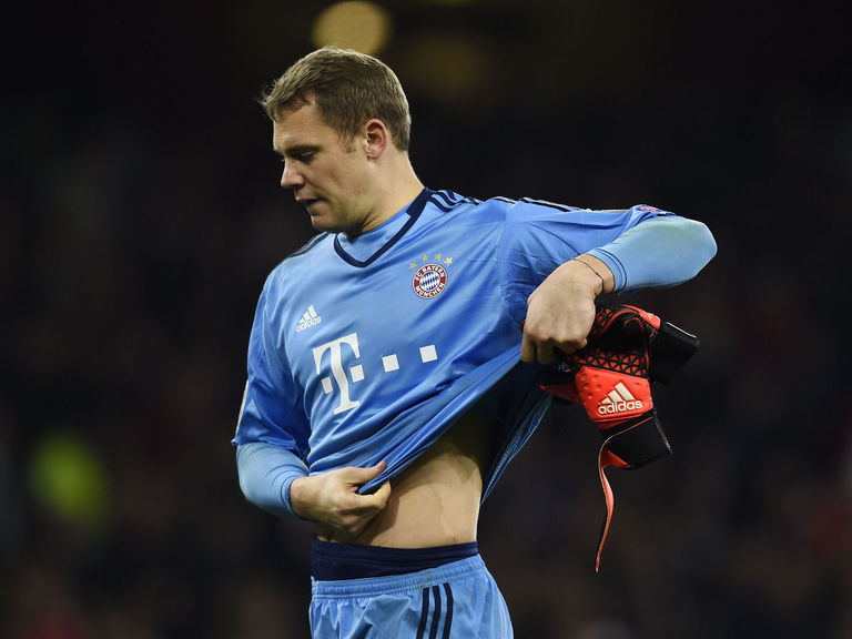 Manuel Neuer puts hand up for Bayern's defeat at Arsenal | theScore.com