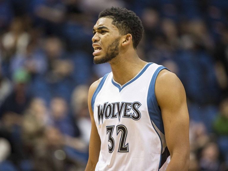 The Pick and Pop: Early-season surprises and doomed coaches | theScore.com