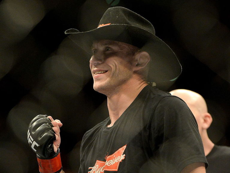 'Cowboy' Cerrone throws his hat in the ring to fight Nurmagomedov ...