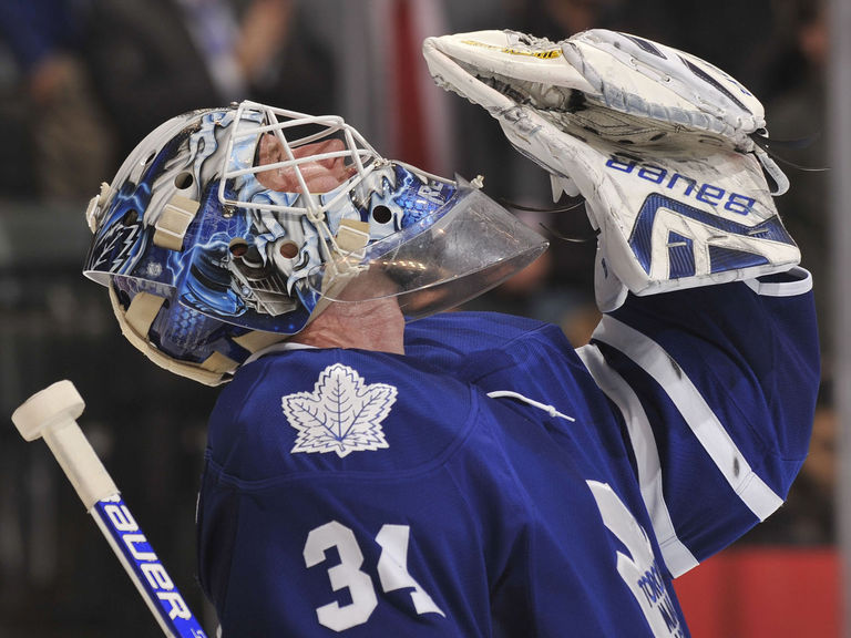 DFS: Tuesday's Starting Goaltenders | theScore.com