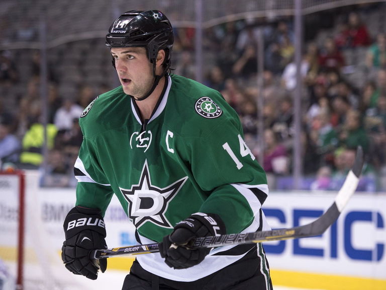 GIF: Jamie Benn does his best Datsyuk impression vs. Red Wings ...