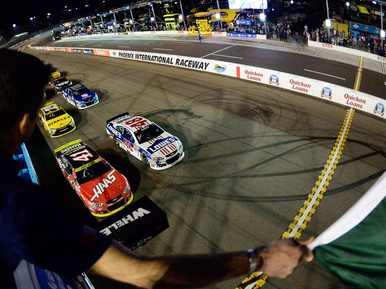 NASCAR race at Phoenix begins under lights after rain delay | theScore.com