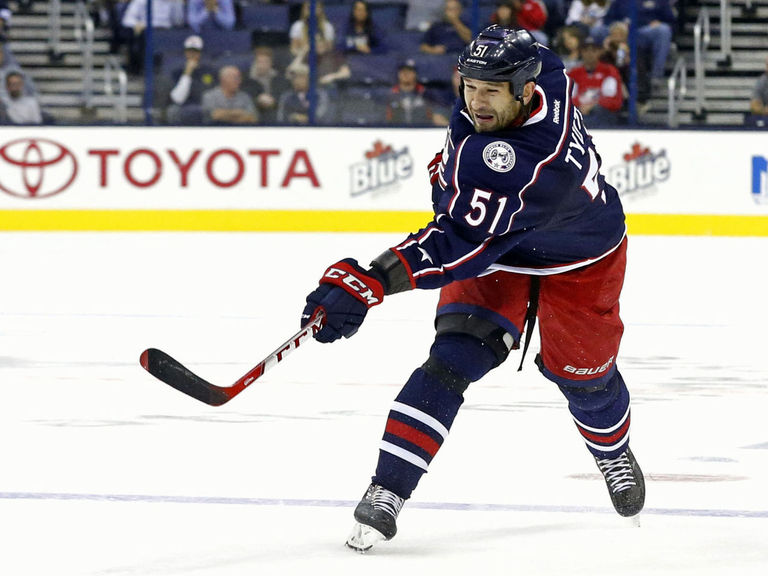 Blue Jackets down to 4 defensemen vs. Predators | theScore.com