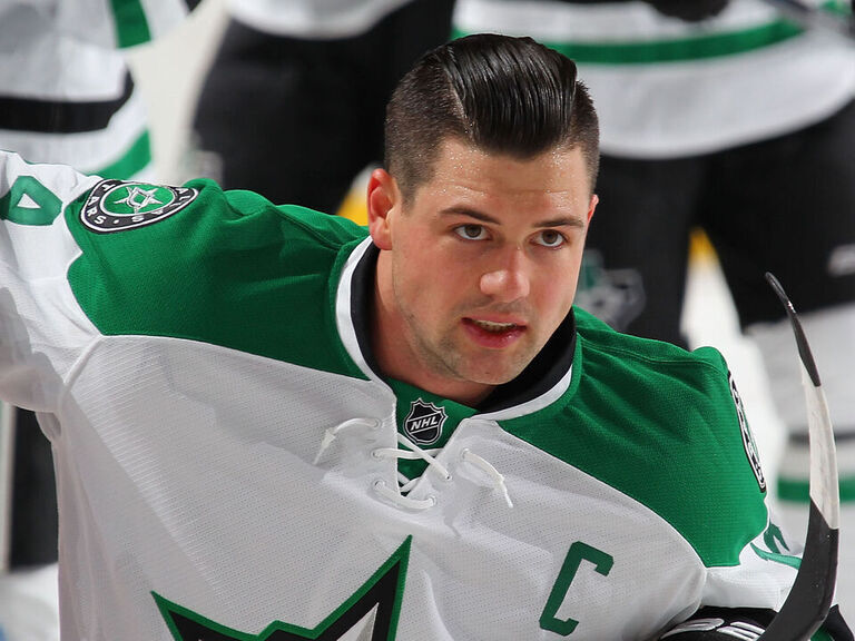 Jamie Benn matches Stars' Hall of Famer with 50 points in 38 games ...