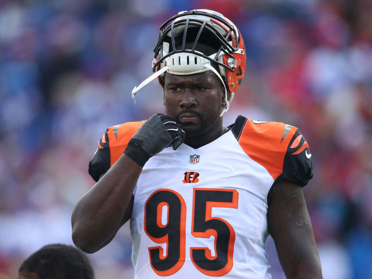 PHOTO: Bengals' Wallace Gilberry brings a mom to tears with random act ...