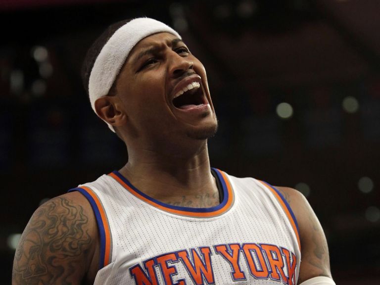 Watch: Melo drills game-winner in OT vs. Hornets | theScore.com