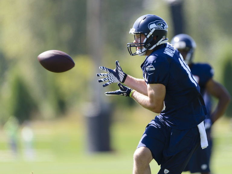 Seahawks release WR Bryan Walters, sign DT Michael Brooks | theScore.com