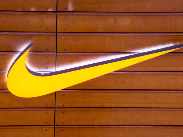 PHOTOS: Nike unveils gold-trimmed Pro Bowl uniforms | theS…