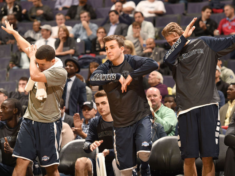 VIDEO: Monmouth's bench is at it again | theScore.com