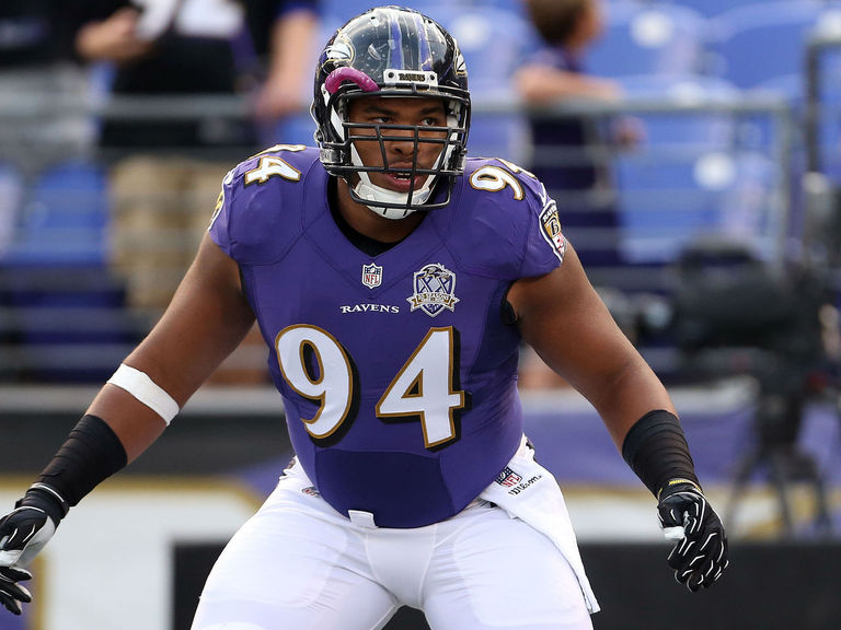 PHOTO: Ravens rookie Carl Davis saddled with $11,561 dinner tab ...