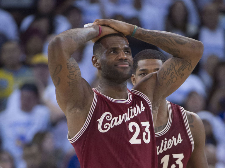 LeBron dismisses Cavs' blowout loss: 'Throw it in the trash' | theScore.com