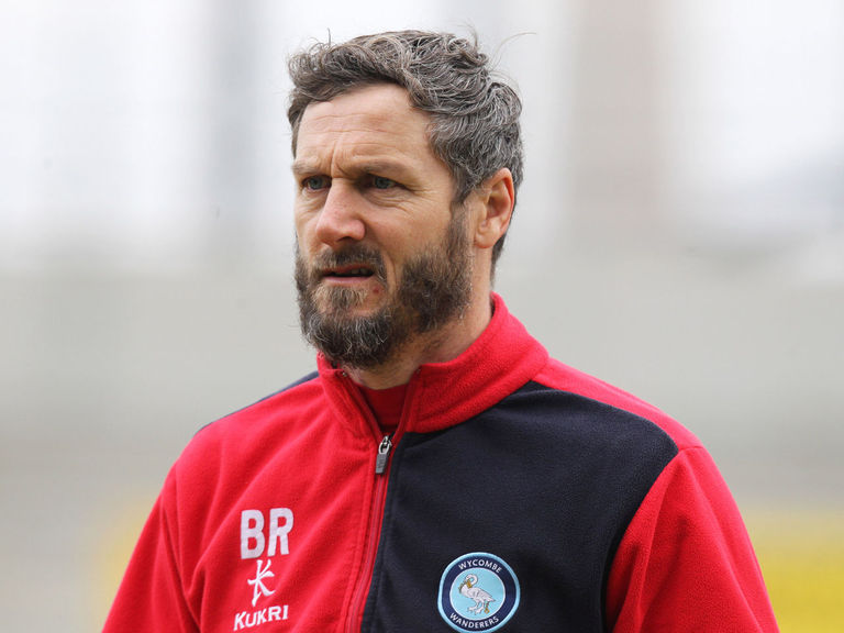 46-year-old Barry Richardson makes appearance for Wycombe | theScore.com