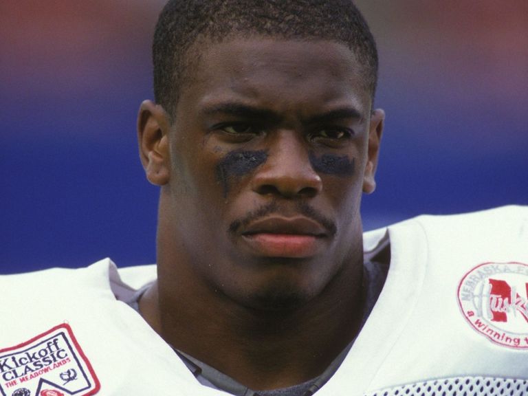 Lawrence Phillips' family to donate brain to CTE study | theScore.com