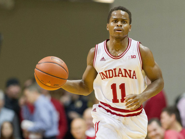 Yogi Ferrell breaks Indiana's assists record | theScore.com