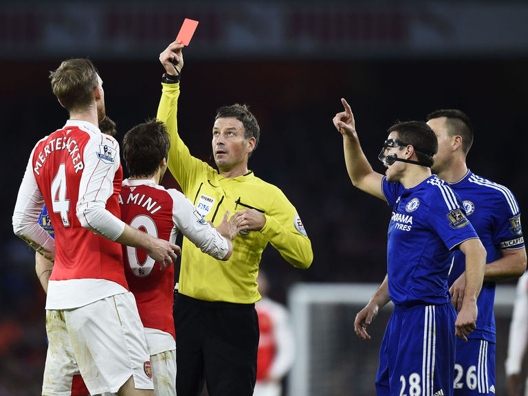 Twitter reacts to Per Mertesacker's red card vs. Chelsea | theScore.com