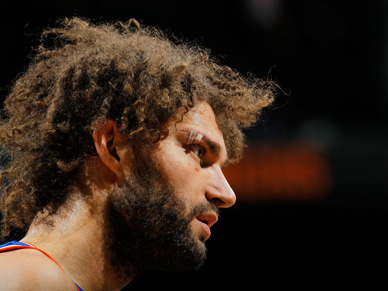 VIDEO: 'The Raptor' continues to torment Robin Lopez | theScore.com