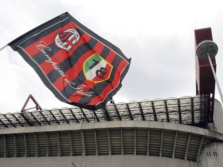 PHOTO: Ultras unveil spectacular choreography ahead of Milan derby ...