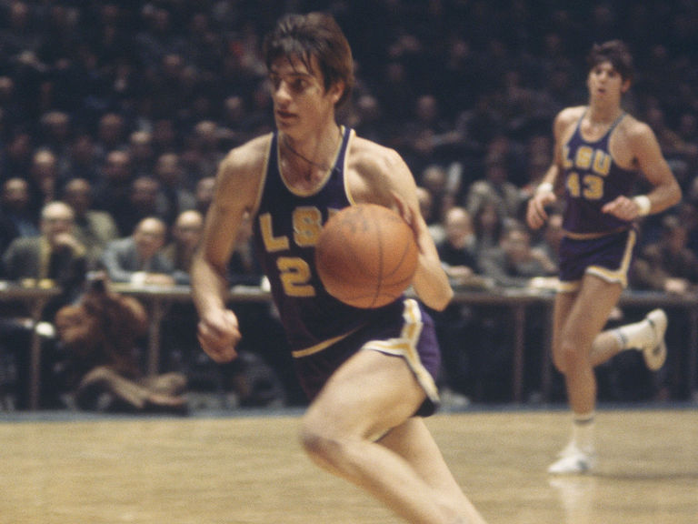 LSU to build 'Pistol' Pete Maravich statue on campus | theScore.com