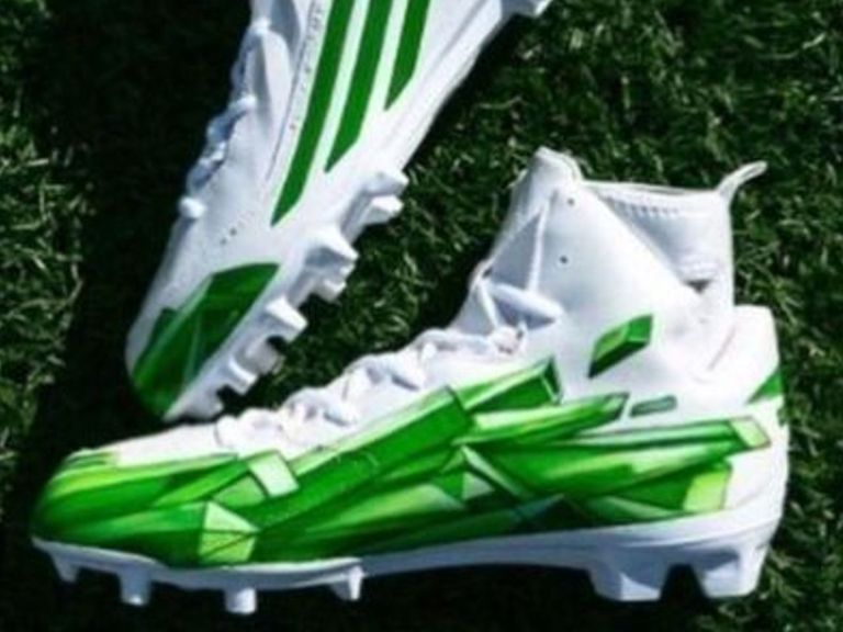 Von Miller jabs at 'Superman' Cam Newton with new kryptonite cleats ...