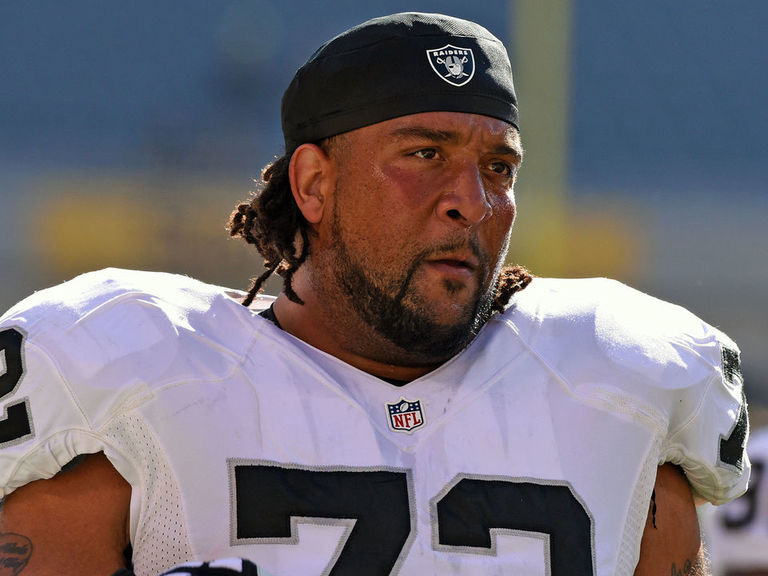 Report: Raiders, Donald Penn agree to terms on restructured contract ...