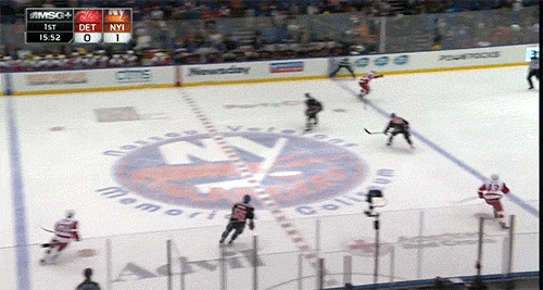 GIF: Evgeni Nabokov gives up goal, appears to injure groin | theScore.com