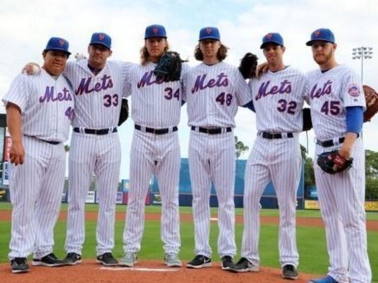 Mets aces pose together for historic photo | theScore.com