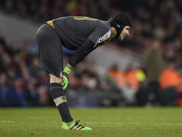 Cech to miss up to 4 weeks with calf injury | theScore.com