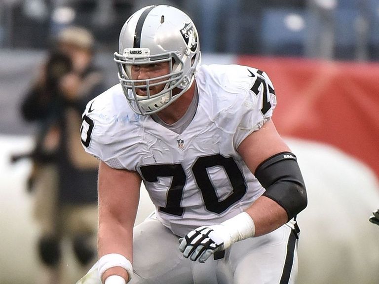 Report: Texans sign Tony Bergstrom | theScore.com